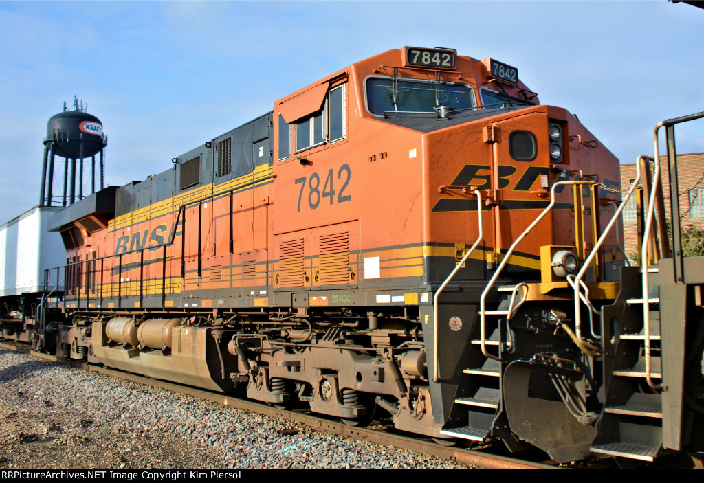 BNSF 7842